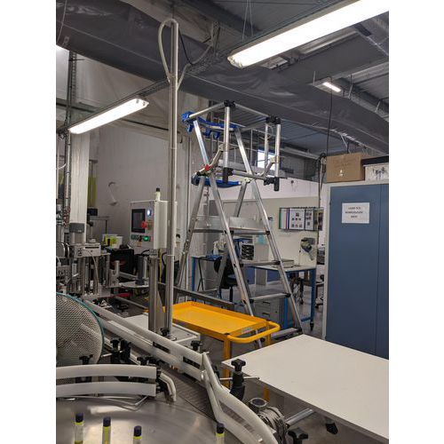 Afzonderlijk vast platform met stabilisatoren Perform - Duarib - Manutan.nl