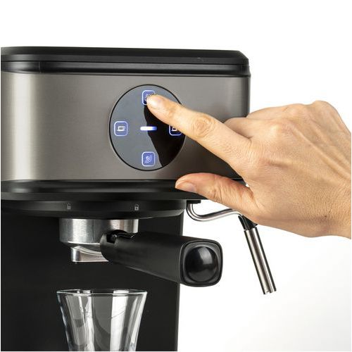 Espresso koffiemachine 20 bar - BXCO850E - BLACK+DECKER - Manutan.nl